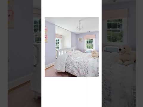 45 Viking Drive, Bristol, RI 02809