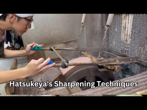 【Clips】Hatsukeya's professional sharpening. Straightening up Honyaki yanagiba knife.