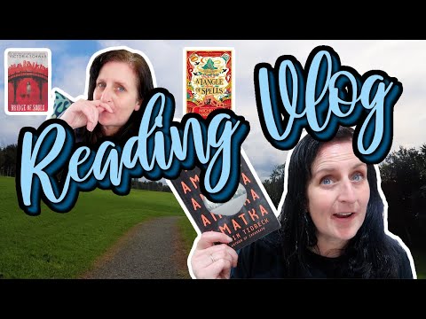 Reading Vlog | Middle Grade and a new favourite dystopian [CC]