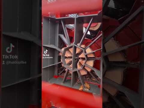 The amazing Hakki Pilke 55 Pro firewood processor with 24-way splitting blade
