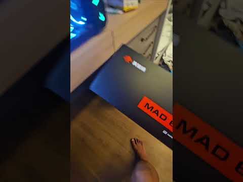 The Best Budget Mechanical Keyboard. 8000hz Response Rate Is Insane! ๐