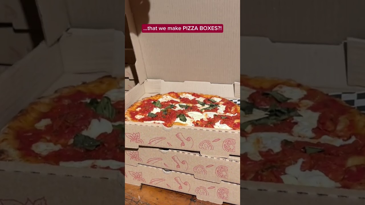 Delivery! 🔔 Fresh pizza boxes you can customize for any celebration 🍕😋