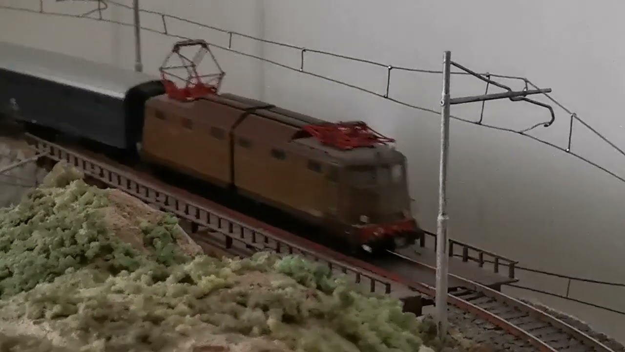 E636 con Locale [Fermodellismo scala H0]