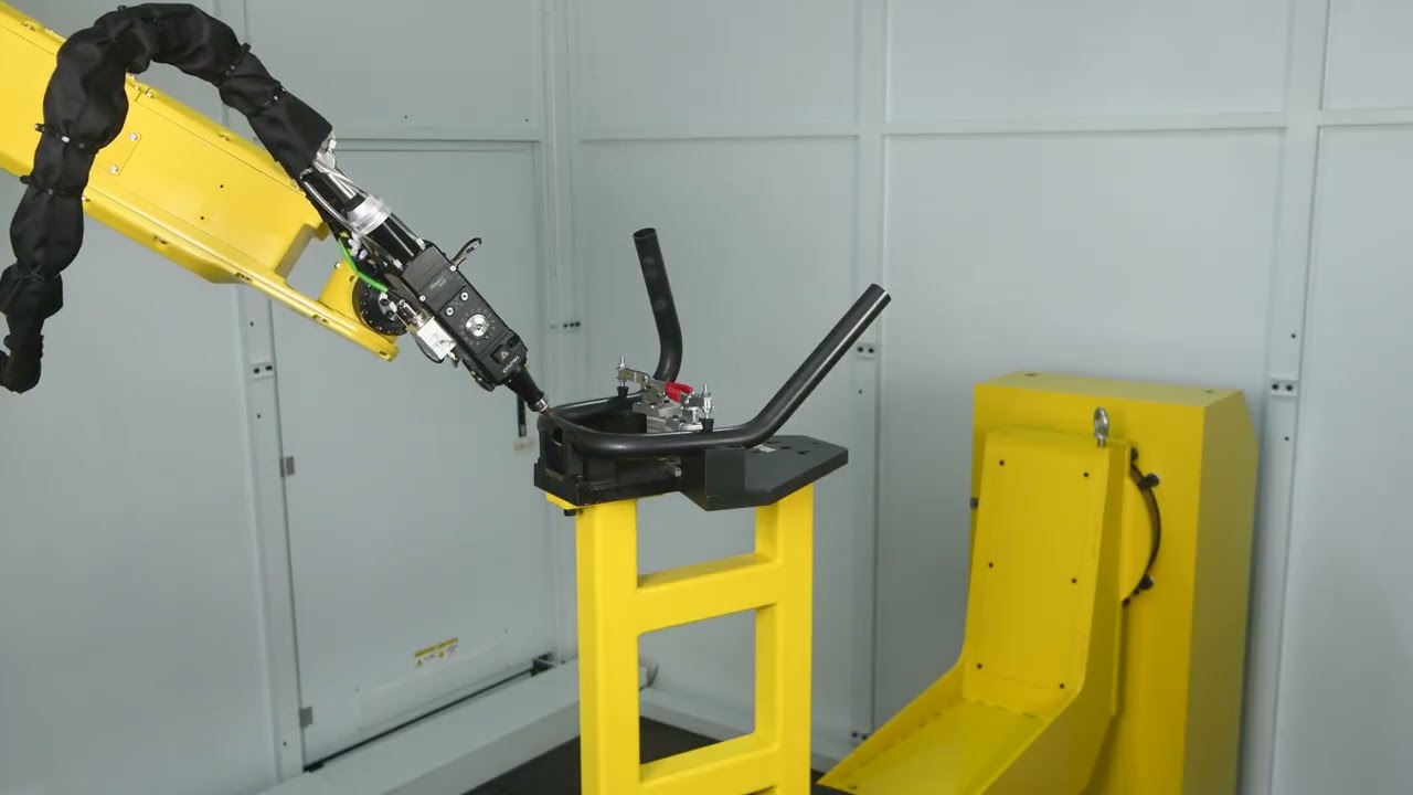 YLM Robotic Arm Laser Cutting Machine-3D