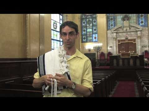 How to Wear Tallit