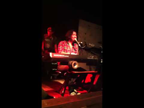 Ron Pope "A Drop in the Ocean" at New Earth Music Hall