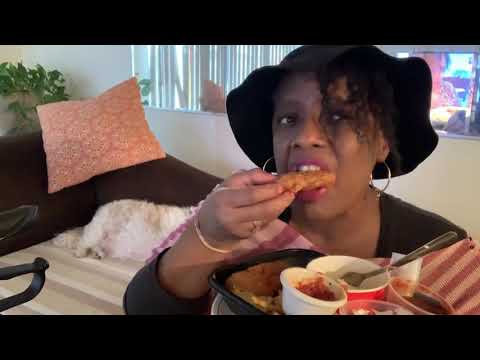 Christmas Eve Applebee’s Mukbang please Subscribe & Eat With Me 12-14-2020🙋🏽♀️