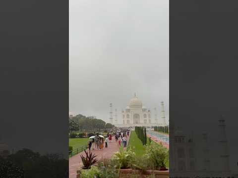 Taj Mahal, even time holds its breath in reverence to a promise that never faded #tajmahal #travel