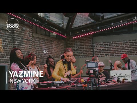 Yazmine | Half Moon