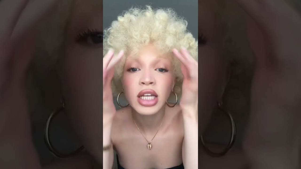 I’m a natural blonde if it’s not obvious 🧍🏼‍♀️ #afrohair #model #naturalhair #beauty #blonde