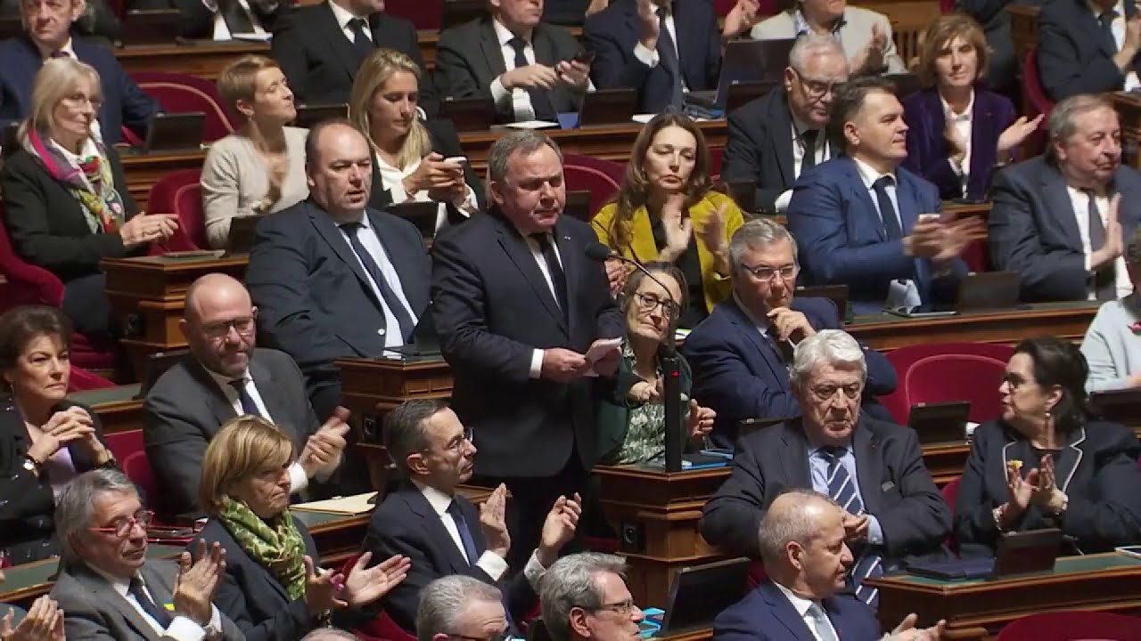 Autonomie de la Corse : « Vous êtes en train de capituler devant les ...