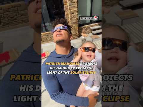 Patrick Mahomes and family had a great time enjoying the solar eclipse 😁 #NFL