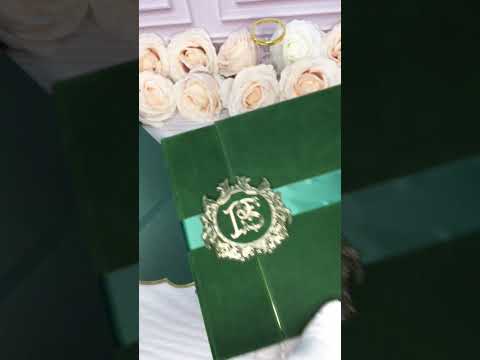 Emerald Green Velvet Wedding Invite, Green Wedding Card Box #luxuryweddinginvitations