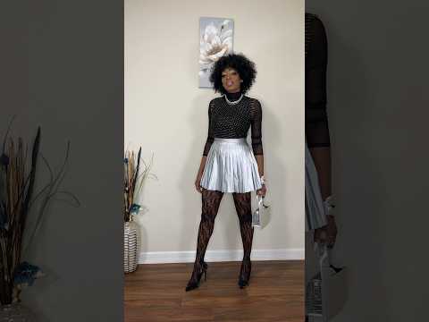Tight: @Fendi shoes: @SteveMadden Top: @ross mesh:@SHEINOFFICIAL