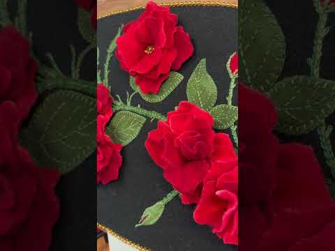 Rose | 10" x 20.5" wool applique mat #wool #woolapplique #embroidery