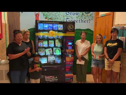 New Inchy Bookworm Vending Machine