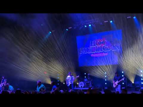 'Alright Normies You'll Be Fine' OG Blue Sky - Hot Mulligan (Live)