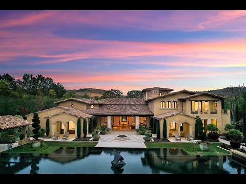 Suzi Dailey Presents 44 Blue Heron, Irvine
