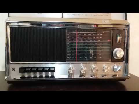 Sears COM/TREK IX Multiband radio