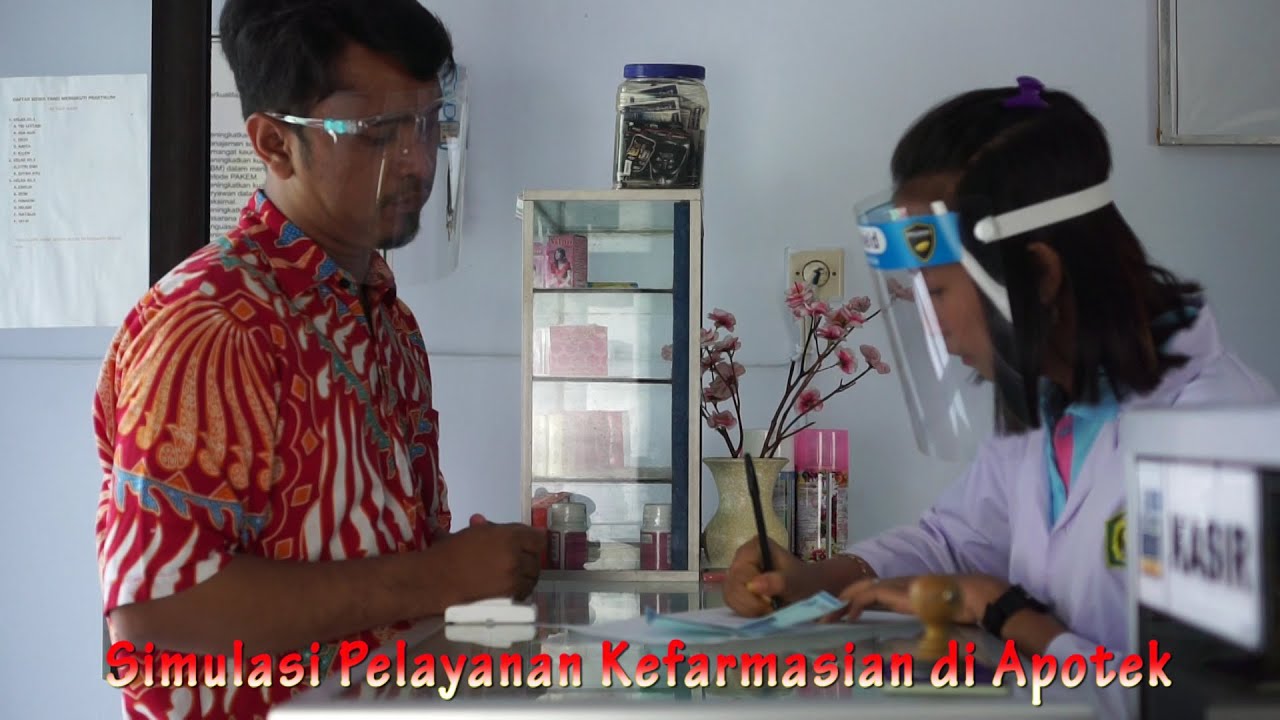 Simulasi Pelayanan Farmasi di Apotek SMK Farmasi