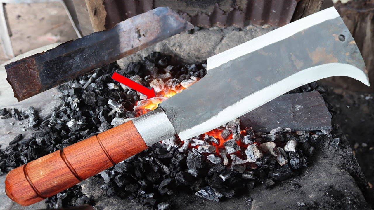 Blacksmithing - Forging A Billhook From A Piece Of Leaf Spring