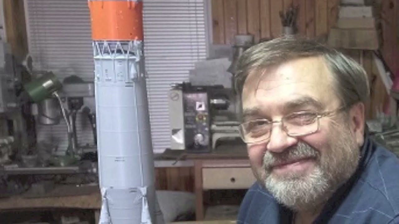 World's Best Model Rockets for museums & private collections - Sputnik Soyuz Luna 1 Vostok Korolev