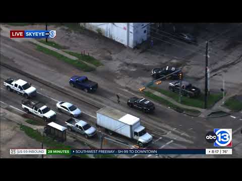 RAW Police Chase vs Stolen F150, suspect in straw hat caught