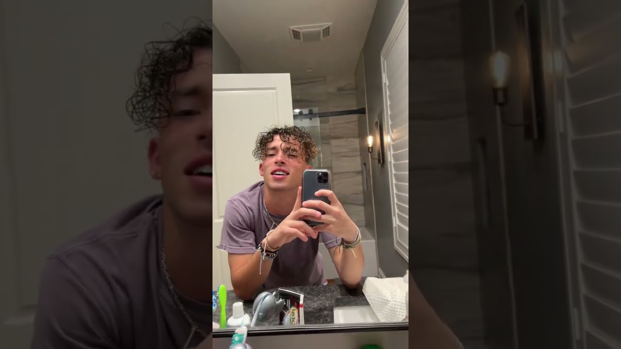 Young Man's Bathroom Selfie Session#selfie #bathroomselfie #malemodel #curlyhair