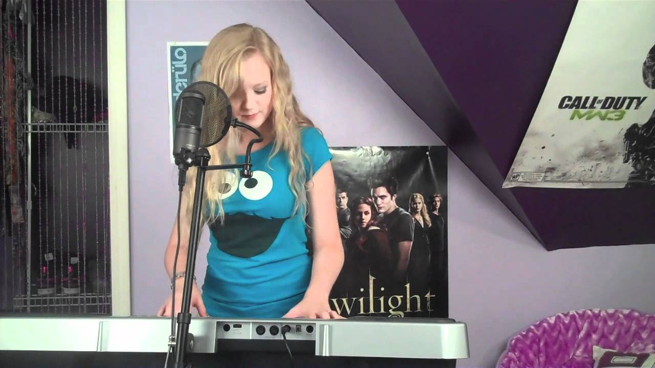 Lindee Link (@lindeelink) | Artists | Coast 2 Coast Mixtapes