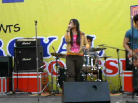 SAY HELLO - DELARA @ FESTIVAL MALL (ROYAL SPORTING EVENT)