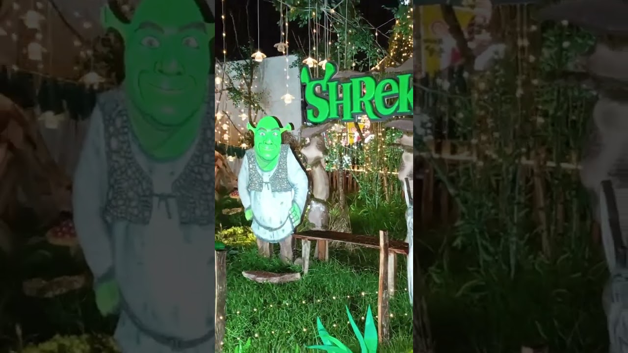 SHREK IS IN THE CHRISTMAS VILLAGE #cartoon #character #display #shortvideo