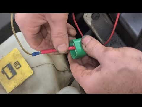 2010 Jeep Patriot Right Headlight No High or Low Beam.