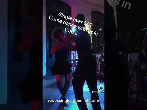 Singles over 50 learn to dance the salsa in Havana!