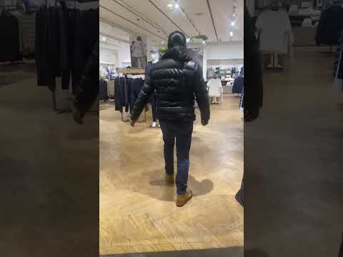 Mango man shopping