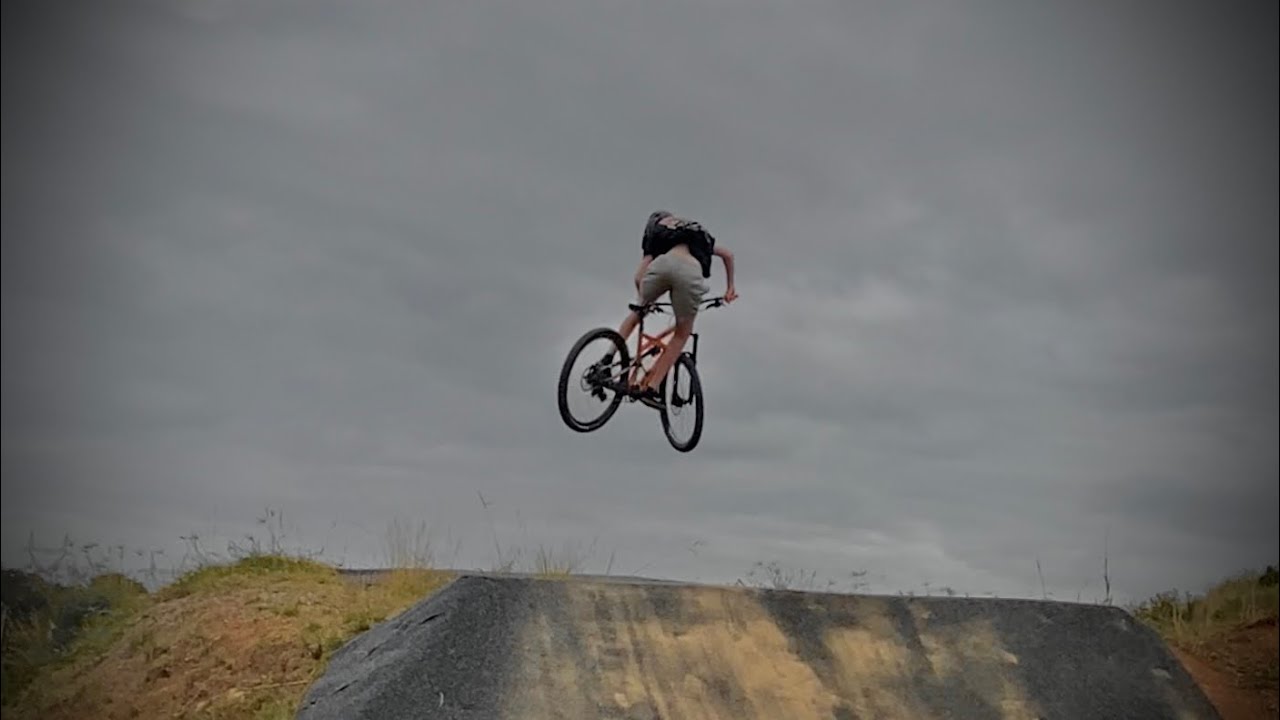 Bare Creek Medium Line Lap