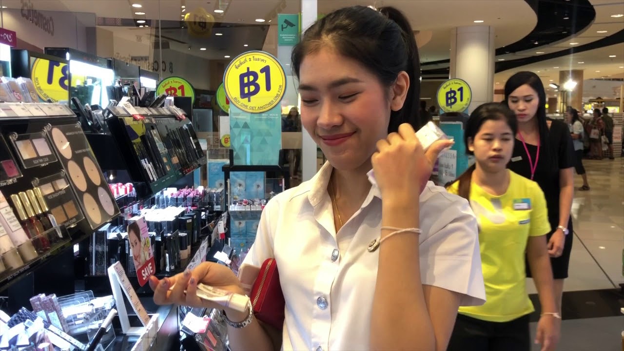 Shopping Challenge: MKT3530 Consumer Behavior 2/2017 Section:402 Group 3