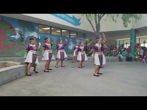 Baldras elementary school perform hmong dance open house