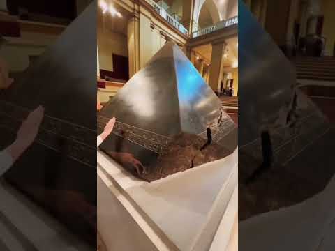 ⛰ Pyramidion of Amenemhat III Black Pyramid at Dahshur in Egypt