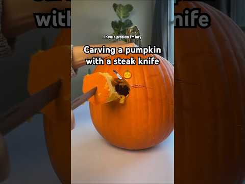 Carving this pumpkin with one knife #art #pumpkincarving #pumpkinart #artist