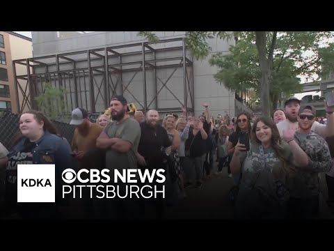 Fans in Pittsburgh line up for Post Malone, Jelly Roll concert