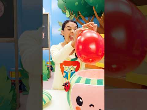 Learn the Silliest Balloon Sounds 🎈😂! B is for Balloon! #cocomelonclassroom #shorts #abc