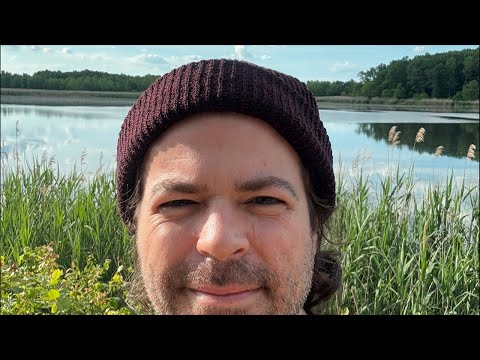 Memorial Day Stroll Around a Lake