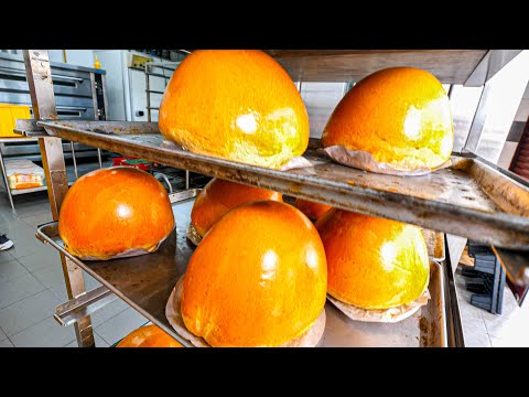 Street Food in Malaysia - EXPLOSIVE Curry BUN FACTORY + FASTEST COCONUT Cutting Skills NINJA!!!