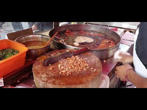 Miren este es el puesto de Tacos El Nalgón en Chavinda de los mejores @cotidiano399