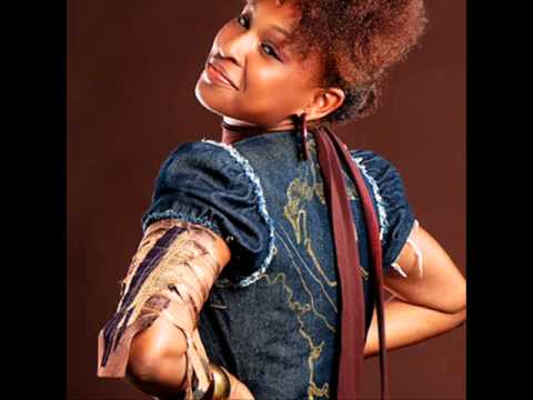 Maimouna Youssef aka Mumu Fresh | savvyvitality