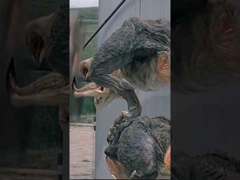 #Tremors 2 released 29 years ago today! #90sMovies #90sMovie #creaturefeature #cryptids #vfxshorts