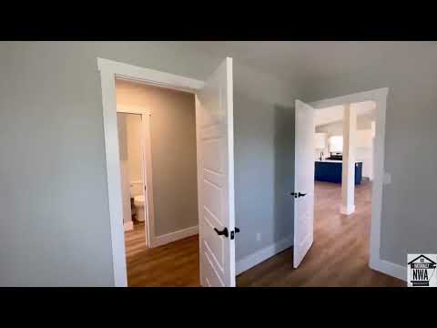 Northwest Arkansas Real Estate - Home For Sale in Bella Vista, AR Under $400,000!!