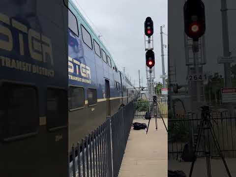 NCTD COASTER 642 approaching Old Town with Cabcar 2306 leading and SC-44 charger 5008 trailing