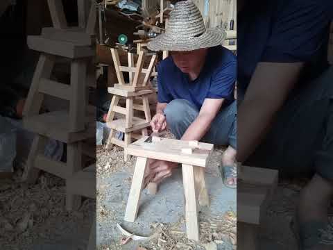 I make wooden stools. Carpenter. Professional carpenter. Rural craftsmanship. Mortise and tenon