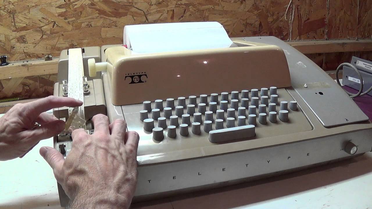 Teletype Model 33 ASR - reading a tape back